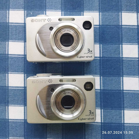 Продал фотоаппараты SONY
