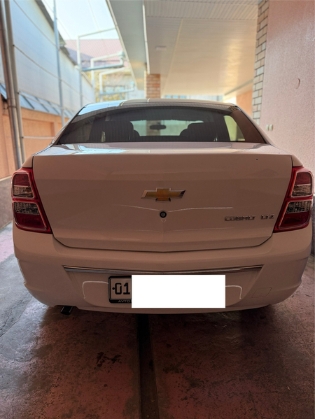 Kobilt stayl  yon oynalar qoroytirilgan haydashga  tayyor