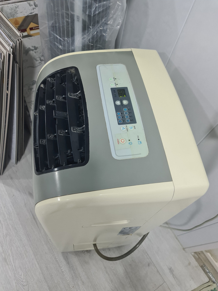 Konditsoner Midea Mobil Кондиционер
