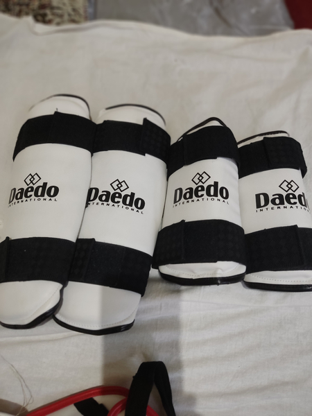 Taekw-do sporti uchun shitki sotiladi