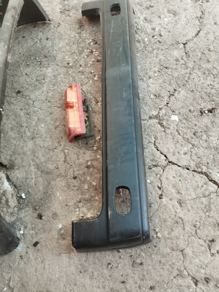Damasga oldi orqa banber va ong tomon fara