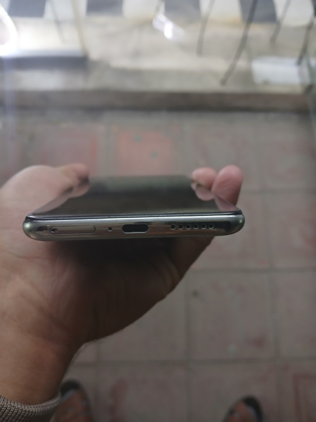 Xiomi 11 T  128/8 gb toza ishlatilgan chotki telefon aybi rasmda