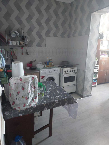 Продается 2/3/4 на Алоритме,массив Кызыл шарк. Балкон 2*6. Цена 60 000