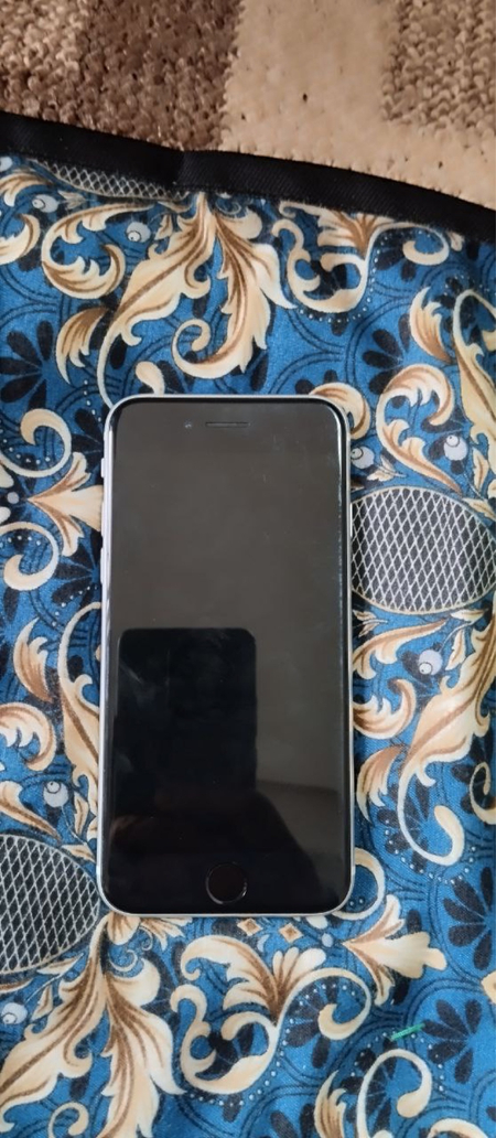 Telefon  Iphone se 2020