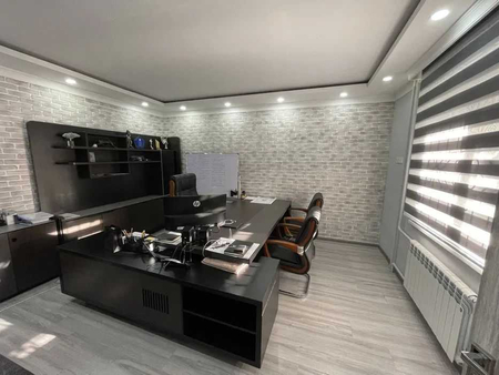 Аренда офиса 120 м² на Юнусабадском районе улица Амир темура  (J2955)