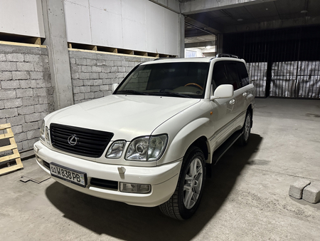 Lexus LX 470………