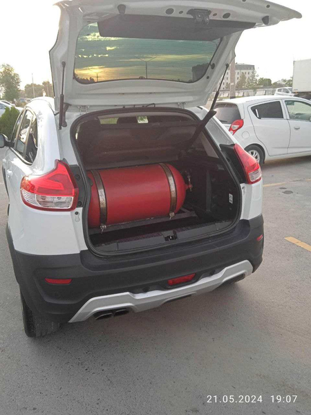 LADA XRAY 100 % toza mashina