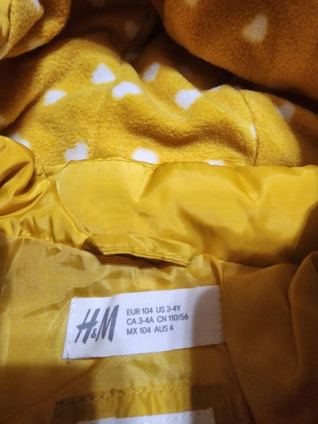 Куртка H&M  на 3-4 года или 104 см