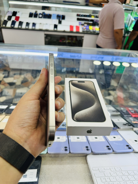iPhone 15 Pro 128 gb natural 27 sikl