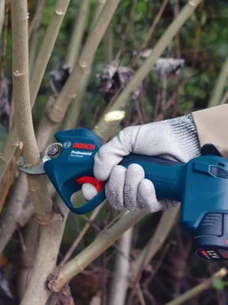 Садовые ножницы Bosch Pro Pruner