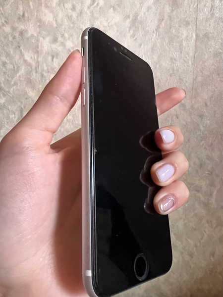 Iphone SE 2020 года 128GB