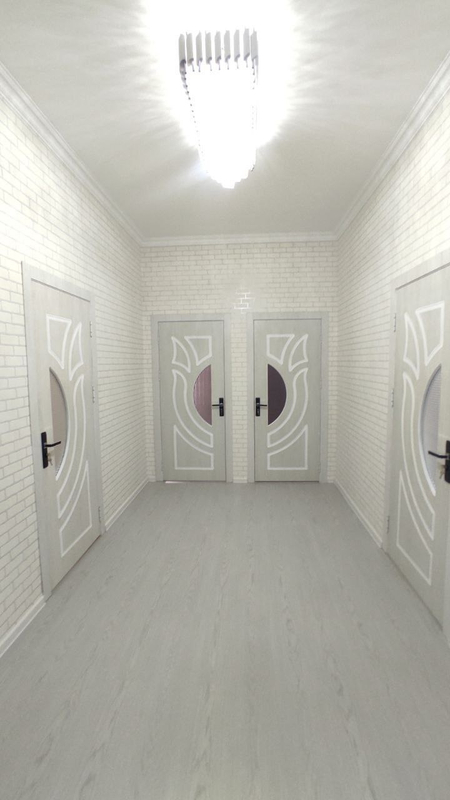 Продаётся 3х комнатная квартира 94 кв.метров 48.000у.е конец мик.район