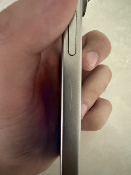 Iphone 15 pro 128 Z/AA