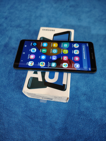 Samsung A01core sotiladi