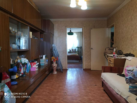 Продам 4-х комнатную рядом с метро Буюк ипак йули (М-Улугбекский р.)