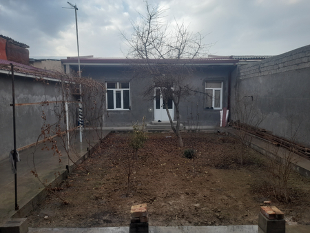 Ховли уй сотилади