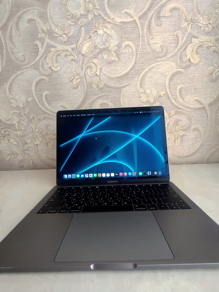 Macbook 2016. MacOS Monterey  13inch  3.3Ghz  16Gb-Apiratifka Core 7i