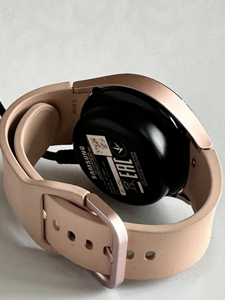 Samsung watch 4 srochna sotiladi