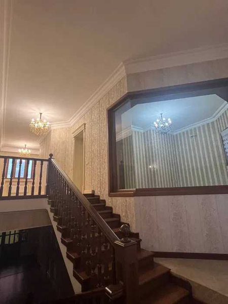 Сдаётся дом в аренду, вЮнусабадском районе. (садик, офис, Hotel).