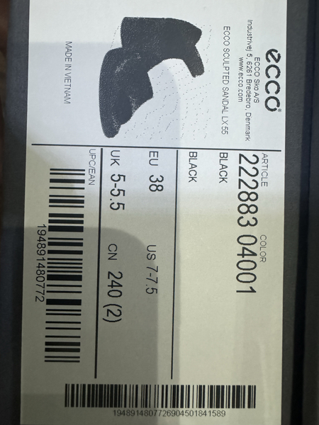 Продам новые женские босоножки Ecco!