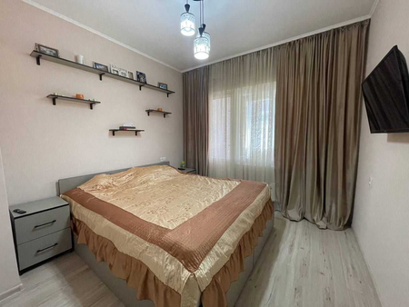 Продается квартира 4/7/9 с ремонтом .Яшнабад ул Алтинтепа (J2570)