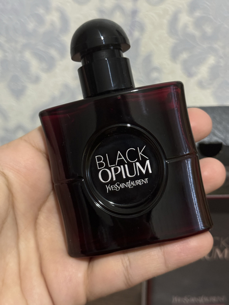 YSL Black opium Over Red аромат новинка 2024. Обмен рассматриваю