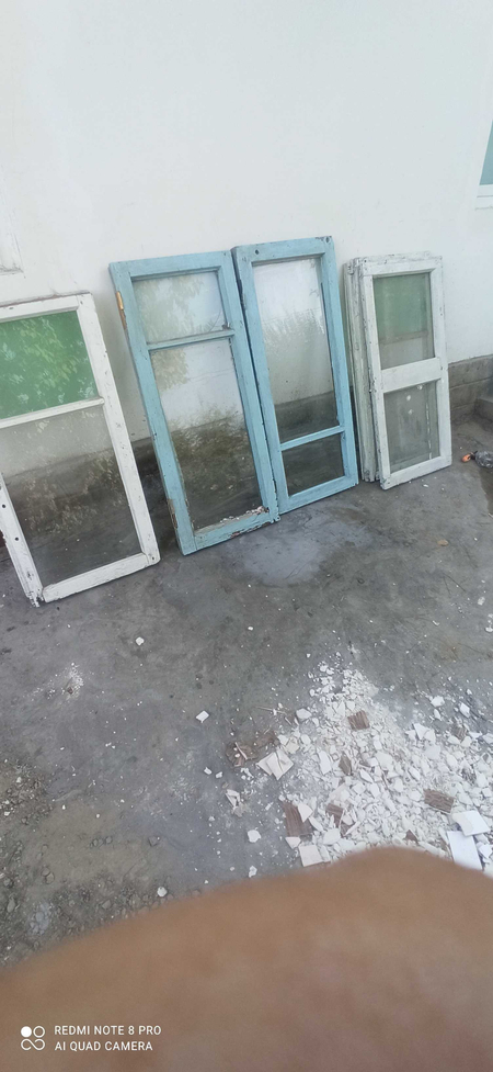 У́тин Тахта пластик сотилади