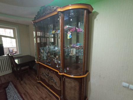 Сервант продается.Сотилади
