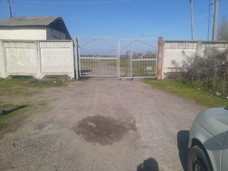 Земельный участок
