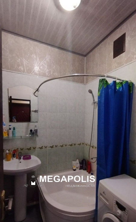 Чиланзар-9кв Балкон 1.5/3 1в2/2/4 Продается