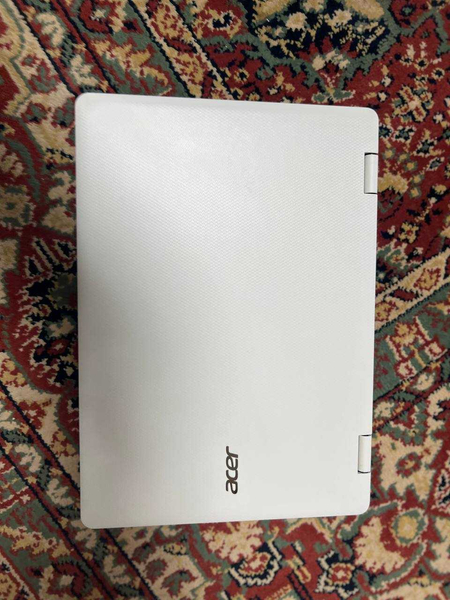 Laptop Acer, DESKTOP-QVJ9JS8