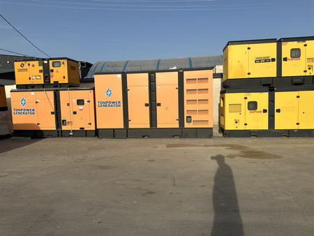 Дизельный генератор (120кВт/188kBA)/ Dizel generator (150KBT)