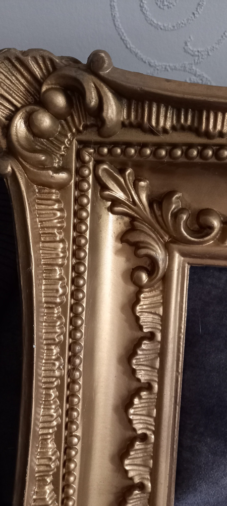 Продаю раму для картины, зеркало.