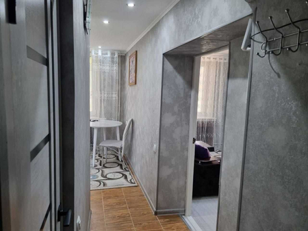 Продается квартира в Ташкенте 1/1/4 М Улугбек Буюк Ипак йули (J2834)