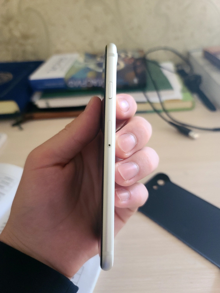 Iphone Se 2022 yomkst 83%