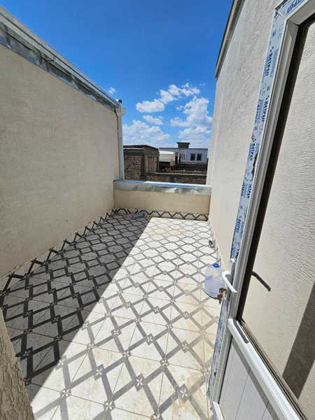 2 xonali 50m² 5-qavat sotiladi.
