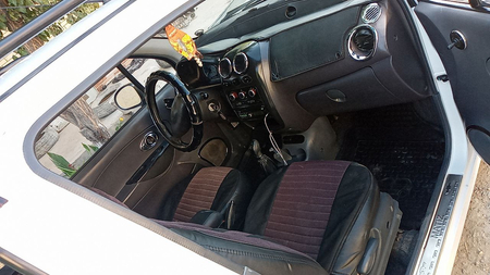 Matiz 2011-yil.rangi oq xolati zõr