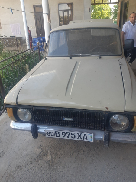Moskvich 412 yaxshi xolatda