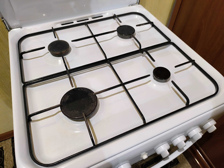 Газ плита INDESIT,  4 шт конфорка и духовка.