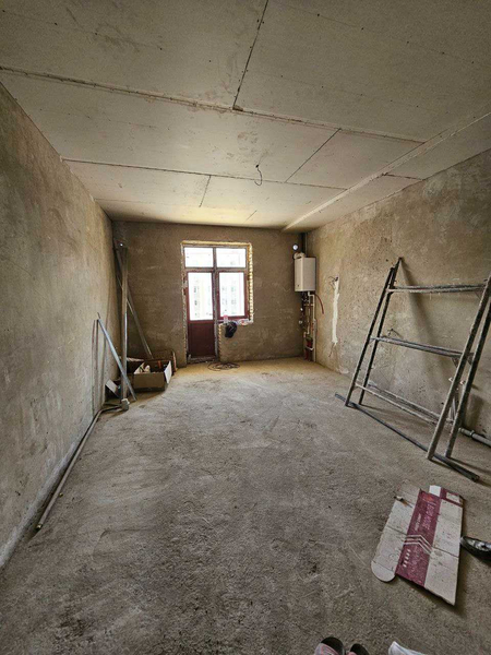 4 xonali 70m² 5-qavat uy sotiladi