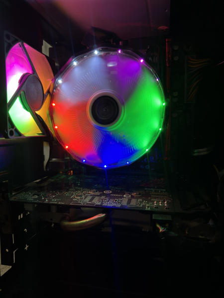 Computer sotiladi