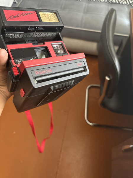 Polaroid 600 original 1986yil foto aparat rasmg osa srazi chiqadi