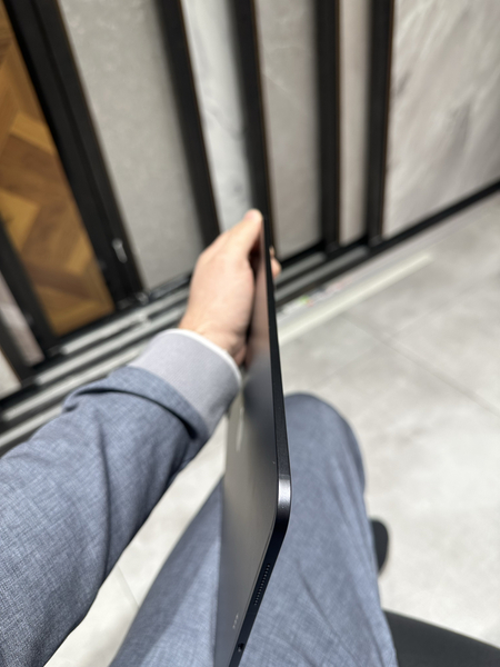 iPad Pro 13inch  M4 256GB e-Sim Идеал