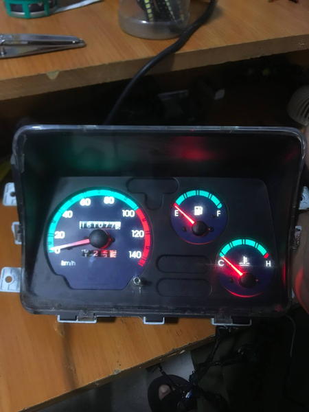 Damas tuning tablo sotiladi narhi 700ming, abmenga 400ming, kami bor