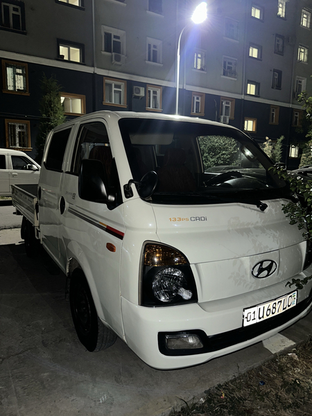 Hyundi Porter-2.   Yuk bortli. 2006 yil Holati yahshi GAZ va BENZINDA