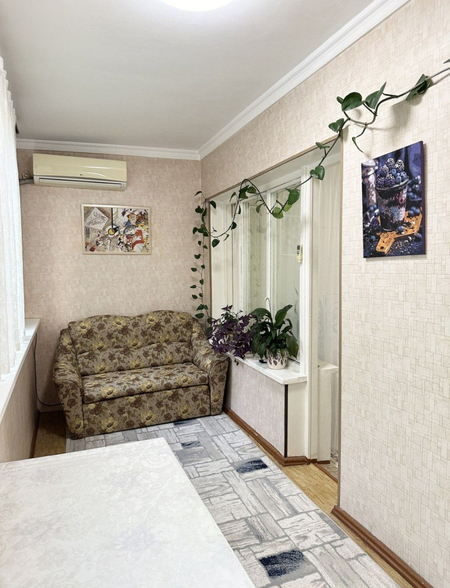 Сдается квартира в центре. 4/4/4 Ц5, Алайский, Минор, Gentlemens pub