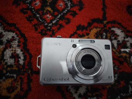 Продаю фотоаппараты Sony