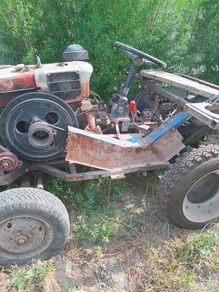 11.05 motor mini sotiladi