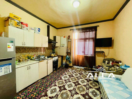 1 xonali 42m² 4-qavat uy sotiladi