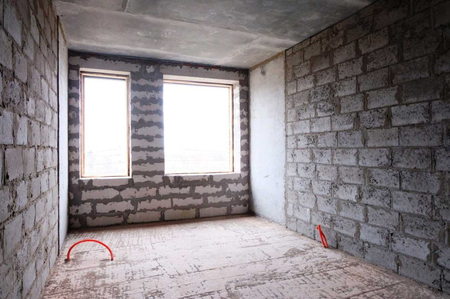 Продам квартиру коробка на Мирзо Улугбекско районе цена Горит СРОЧНО!#